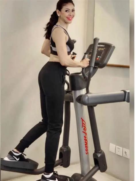 Potret Indira Sudiro Puteri Indonesia Pertama Tahun 1992 Yang Tetap