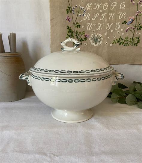 Uandc Sarreguemines Nobilis Pattern Tureen Antique France White And