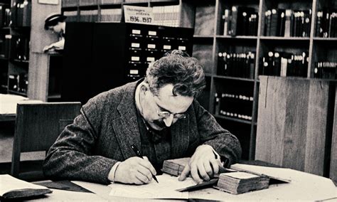 128 Anos De Walter Benjamin E Sua Contribuição Para A Teoria Crítica Fundação Editora Unesp