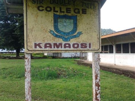 Sir Dudley Tuti College