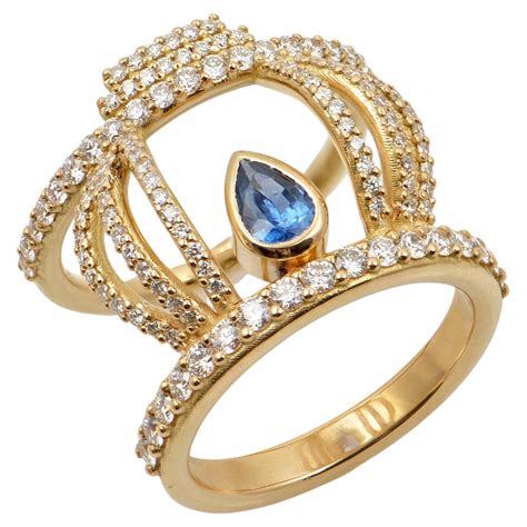 Bonding Ring In 18 Karat Yellow Gold With Diamonds In Various Shapes