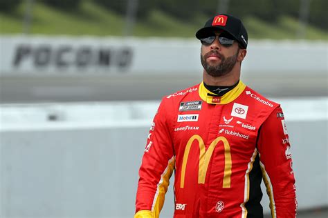 Bro Looks Fcking Homeless Fans React As Bubba Wallace Trolls Ryan Blaneys ‘dad 20 Shoe Game