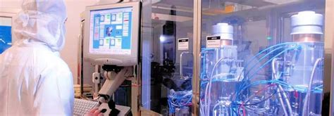 Smallest Commercial Electronic Compass Chip Is Dwarfed By A Grain Of Rice