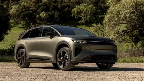 Lucid Gravity First Drive An Electric Suv That Doesnt Make