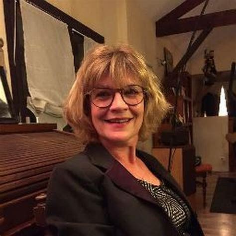 Elisabeth Sassi Youtube