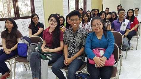 Indonesia October 2015 Professor Jack C Richards