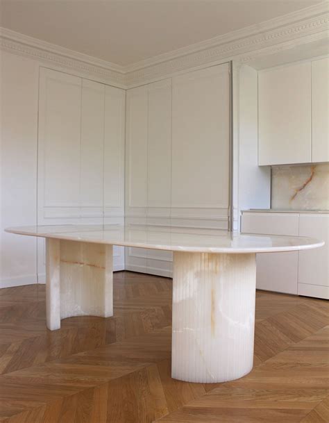 Luna White Onyx Dining Table Marbera