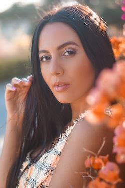 Headshots Adela Guerra