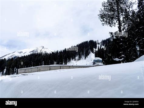 Rohtang Pass Is Located In Himachal Pradesh And This Road Is A Gateway