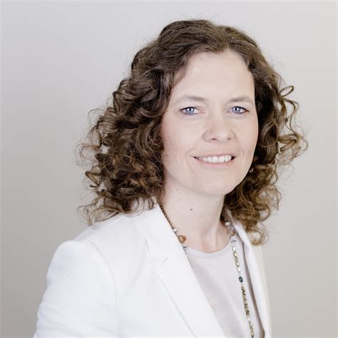 Anke Sinnigen Director Digital Excellence And Customer Experience Astrazeneca Gmbh Xing