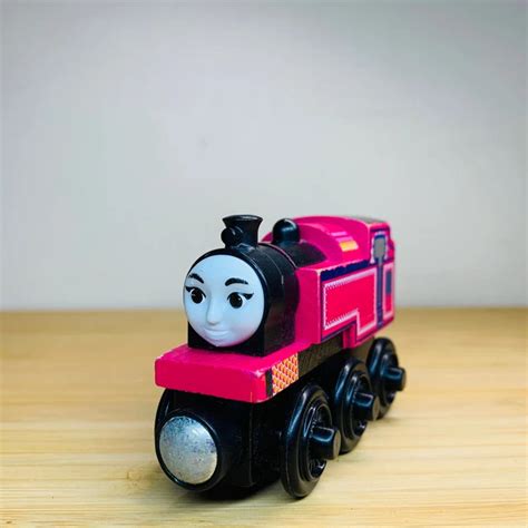 Ashima Thomas The Tank Engine And Friends Wooden Railway Magnet Trains