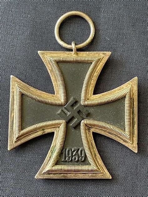 Wwii German Third Reich 1939 Iron Cross 2nd Class In Gallantry And Honours