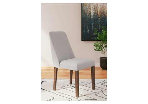 Lyncott Dining Table And 4 Chairs