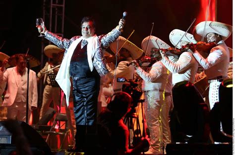 Video Así Fue El último Concierto De Juan Gabriel — Fmdos