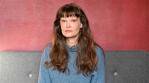 Recension Medan Vi Lever Av Nina Björk