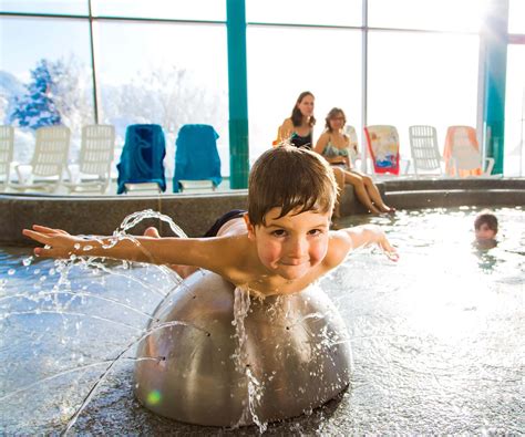 10 Spaßbäder In Und Um München Erlebnisbad Mit Kind Himbeer
