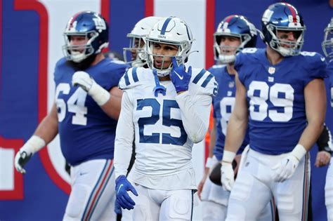 Buffalo Bills Safety Damar Hamlin Is Visited By Rodney Thomas Ii