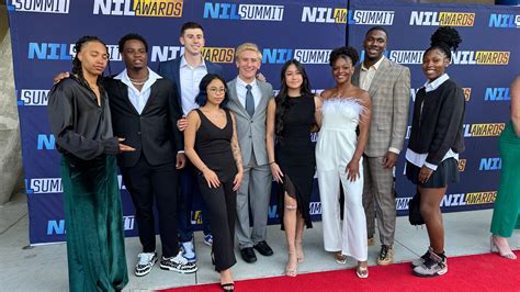 Trinity Thomas Award Winner At Nil Summit Eight Other Uf Athletes Attend