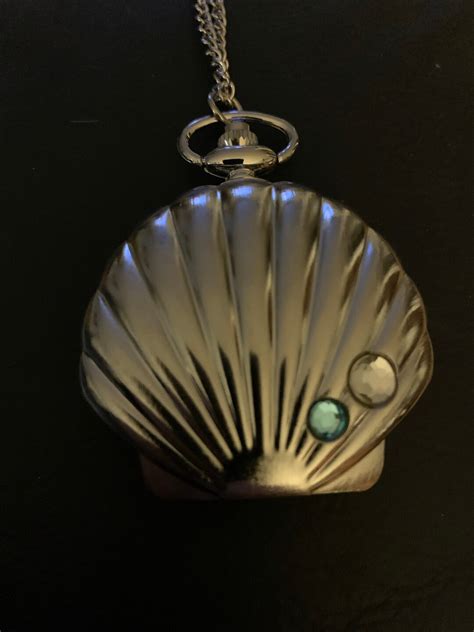 Clam Shell Vintage Brushed Stainless Custom Pill Box Medicine Tablet