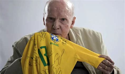Lenda Do Futebol Zagallo Morre Aos 92 Anos De Idade Vírgula