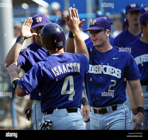University Of Washington Runner Greg Isaacson 4 Is Greeted By