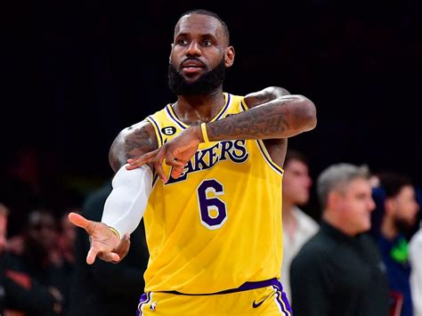 Lebron James Signs 100 Per Minute Contract With Los Angeles Lakers