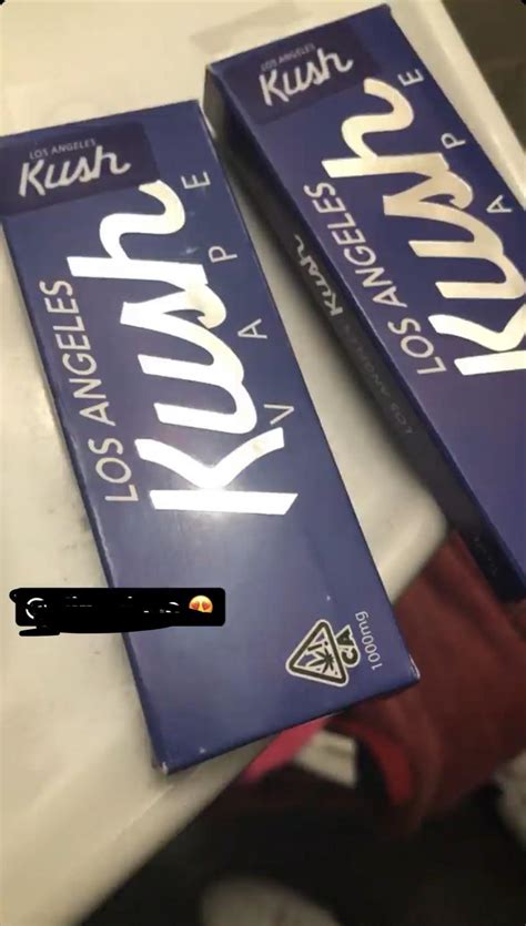 These Bitches Think They Smoking Gas 💀 Nah Dey Smoking Ass 😂 R