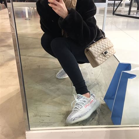Yeezy Boost 350 Women Outfit From Korea Yeezy Shoes Outfit Yeezy