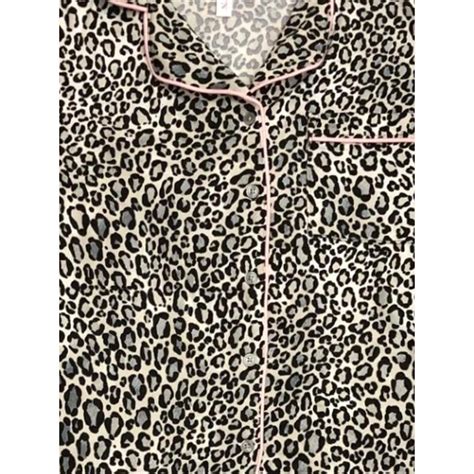 Joy Spun Womens Black Leopard Print Pajamas Top And Capri Pants Sleep Set