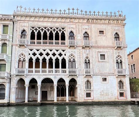 Venetian Gothic Style Venetian Gothic Architecture Explained Huyhv