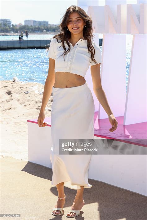 Alexandra Favallis Feet