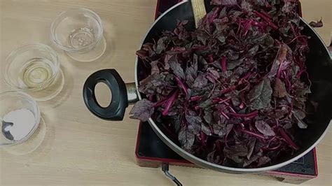 Bengali Lal Saag Recipe