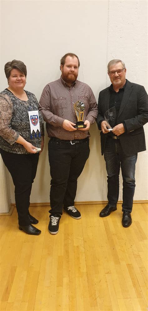 Tälläset Palkinnot Tiimi Sai Sm Honey Bear Pulling Team Facebook