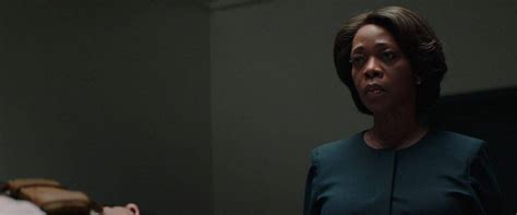 Clemency Movie Review And Film Summary 2019 Roger Ebert