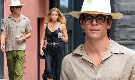 Chris Pine Girlfriend