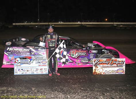 Rusty Schlenk Wins Barney With Last Lap Pass Oakshade Raceway