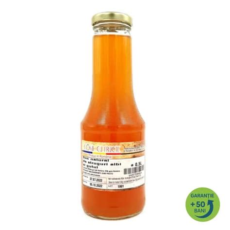 Cosul Cu Fructe Suc Natural De Struguri Albi Si Gutui