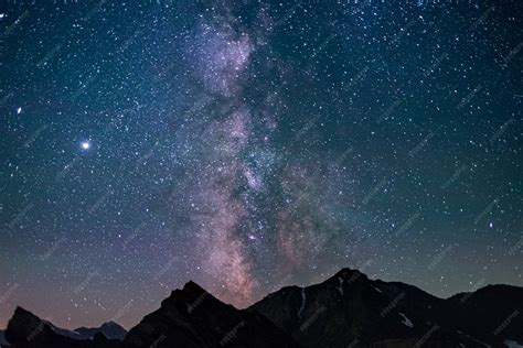 Premium Photo The Milky Way Galaxy And The Stars In The Night Sky