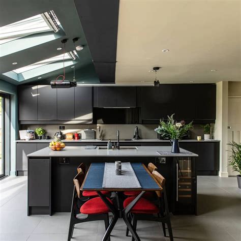 Hacker Kitchen Showroom Dubai Fatakeiteasy