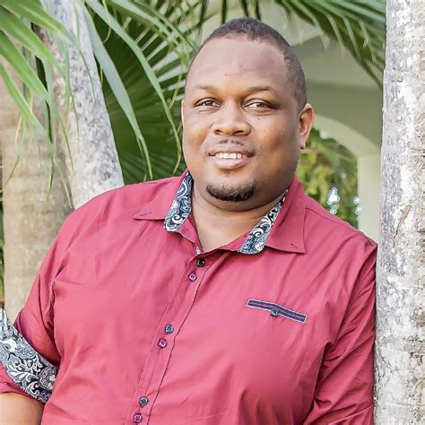 Oneil Wright Graphic Designer Advertising Linkedin