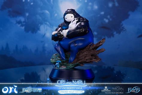 Ori And The Blind Forest Ori And Naru Pvc Statue Night Ver Hlj Com