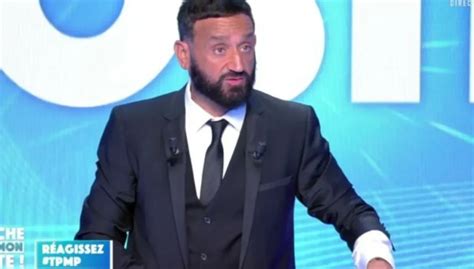 Tpmp Une Chroniqueuse Pose Totalement Nue En Couverture Du Nouveau