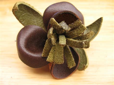 Do Rah Designs Leather Flower Tutorial
