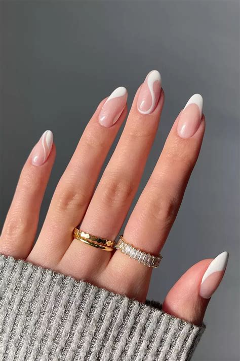Descubre El Paso A Paso De Esta Manicura Bonita E Ideas De Uñas
