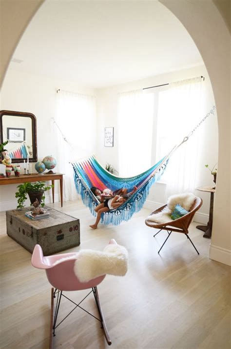 26 Ways To Incorporate Hammocks Into Your Interior Shelterness
