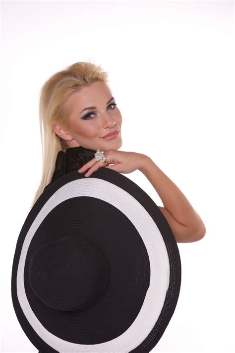 Marjasha Female Model Profile Tallinn Harju Estonia 15 Photos