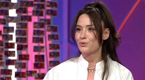 Yılmaz Erdoğanın Eski Eşi Belçim Bilgin Ismini Değiştiriyor