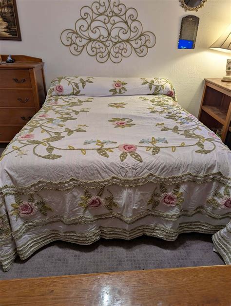 Vintage Chenille Bedspread Queen Floral Rose Pattern Bedspreads