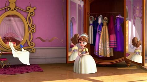 ปักพินโดย Sada 👅 ใน Sofia The First🧁 โซเฟีย