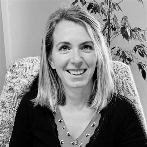 Cécile Faure Chargee Daffaires Professionnels Cic Linkedin